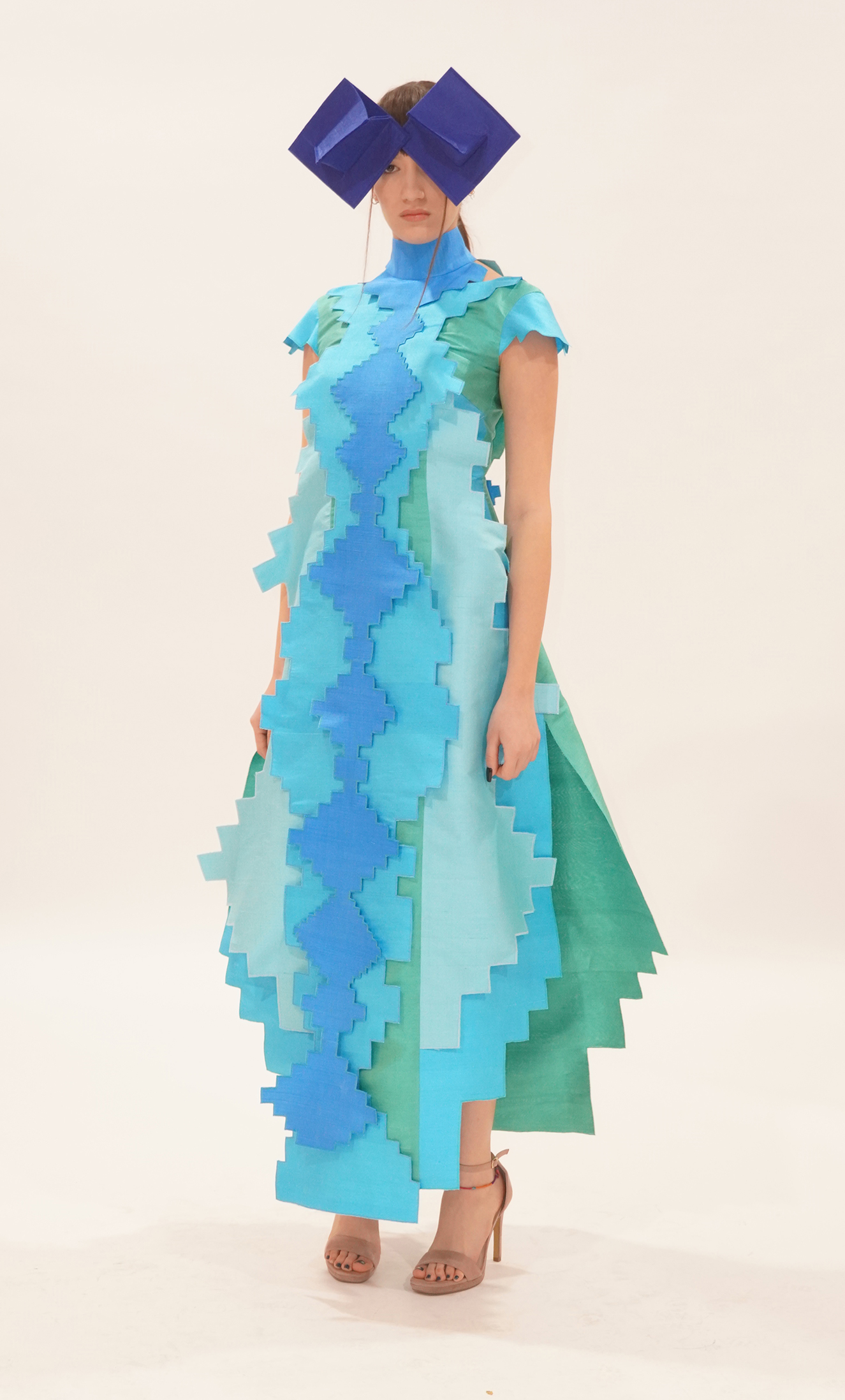 ROMANIAN DRESS | Romanian Design Week