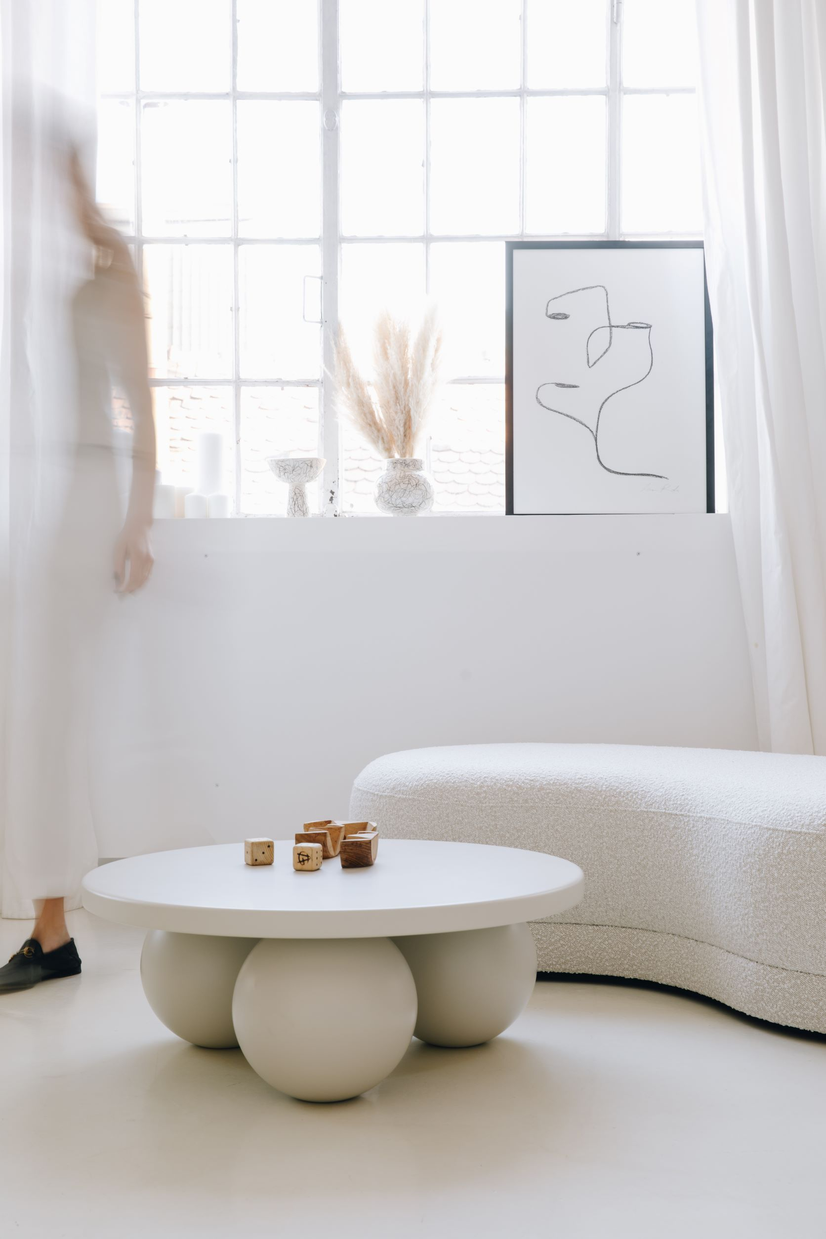 Sphere Table | Romanian Design Week